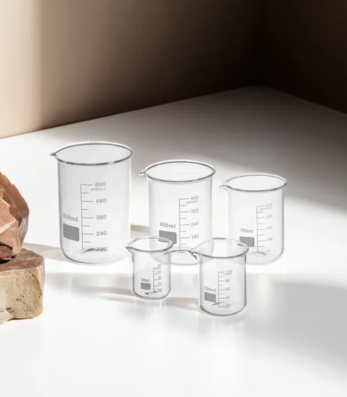 Glass Beaker with Spout – Refined Naturals